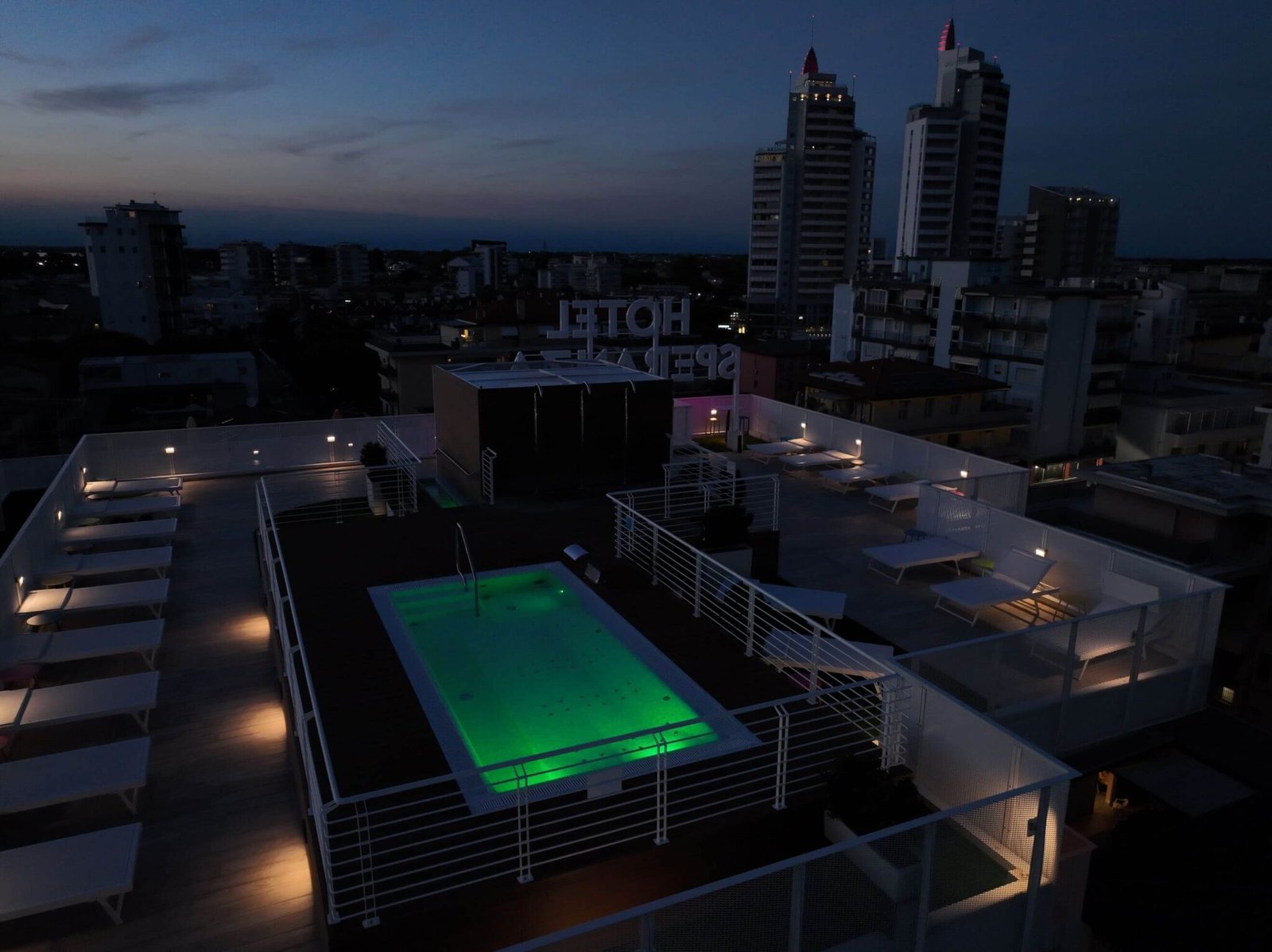 The 6th Floor Terrace Swimming Pool - Horeca International